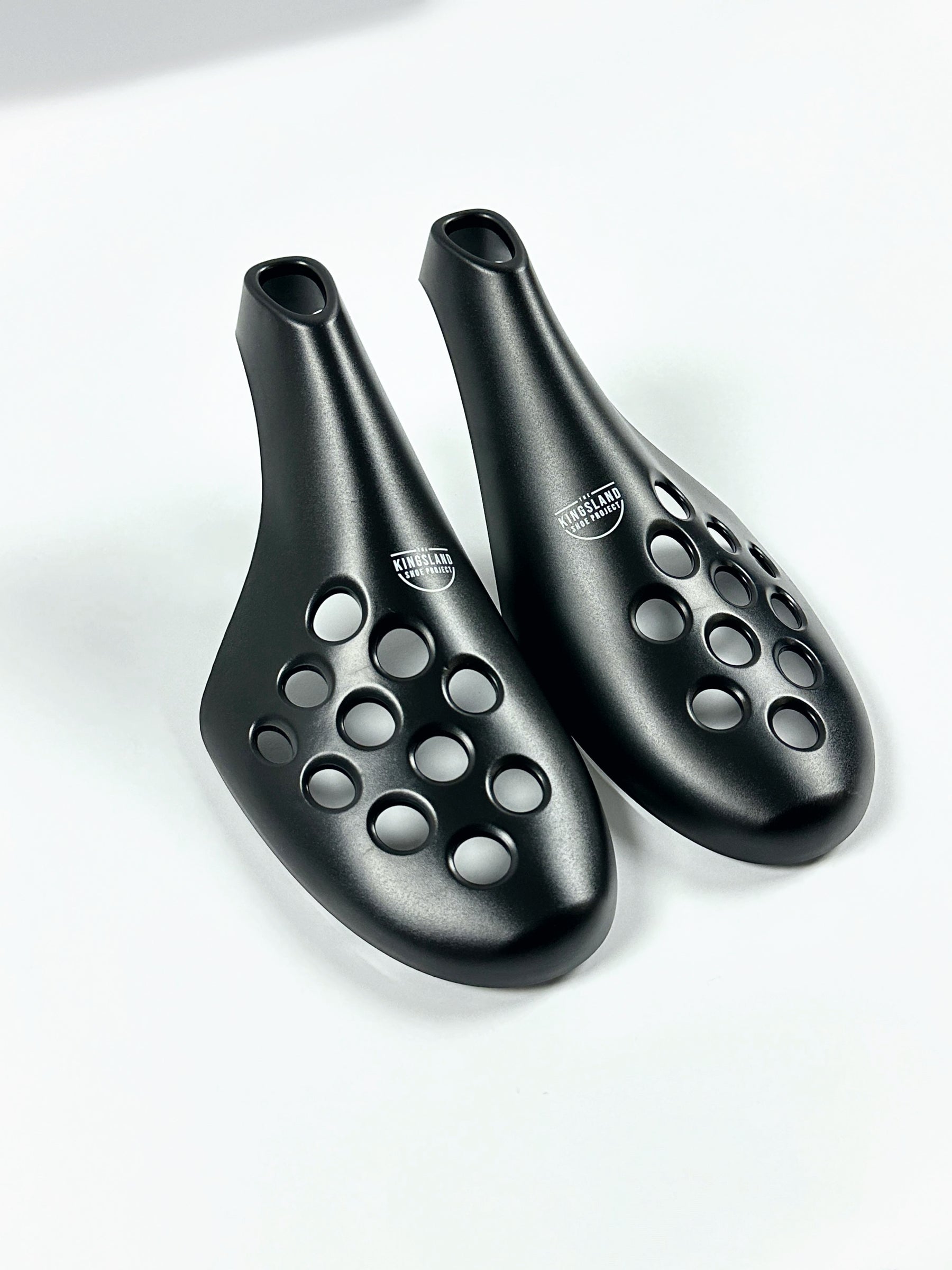 Fresh Flow Shoe Trees for Sneakers – The Kingsland Shoe Project